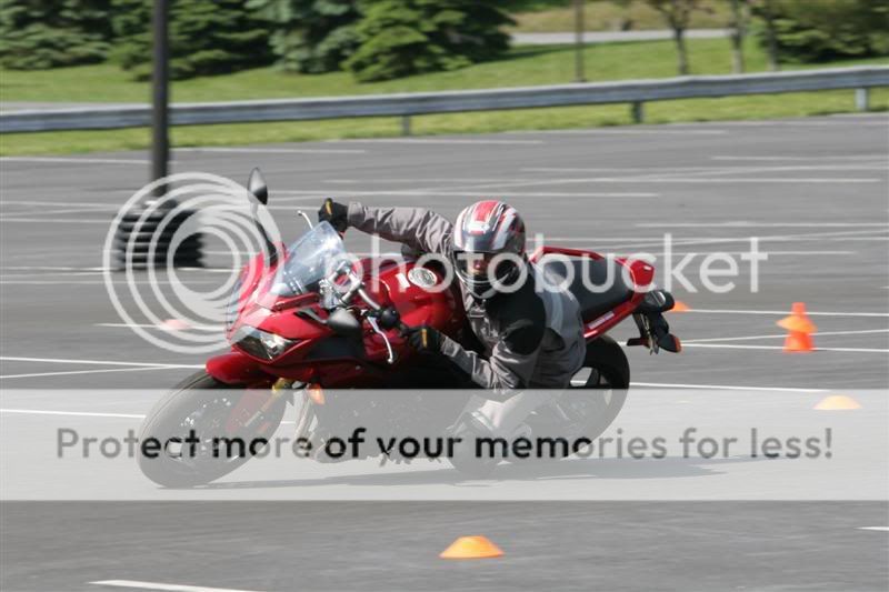 please critique my riding position | Suzuki SV650 Riders Forum